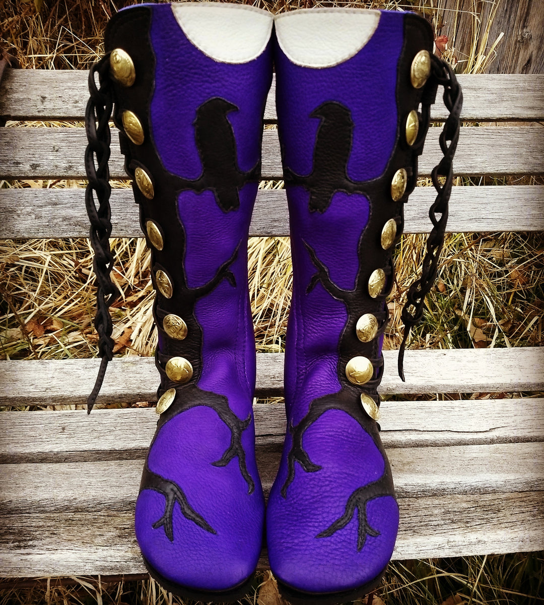 Purple Raven/Moon 8 button – Alkahestleather